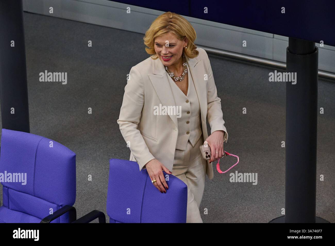 Die CDU-Politikerin Julia Kloeckner Klöckner, Foto ist neue Bundestagspraesidentin Foto vom 25. ...