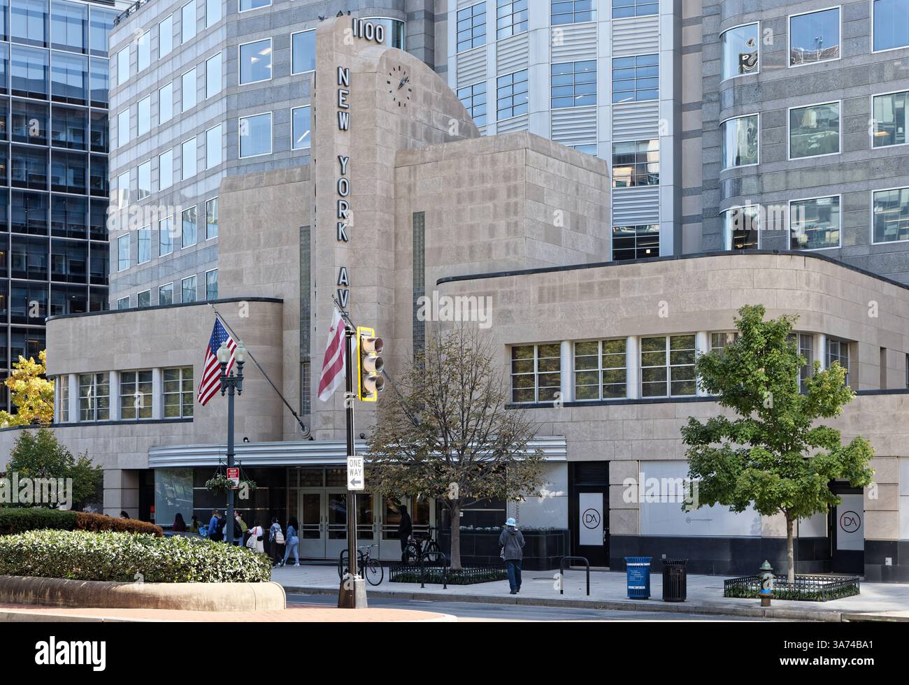 A 1940 Art Moderne Greyhound bus station became the base of a 1991 12 ...