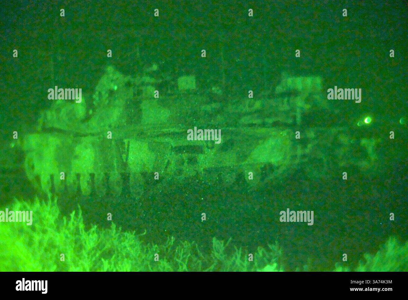 Sep 29, 2004; Haswa, Iraq; An M1-A1 Abrams Tank from the 24th Marine ...