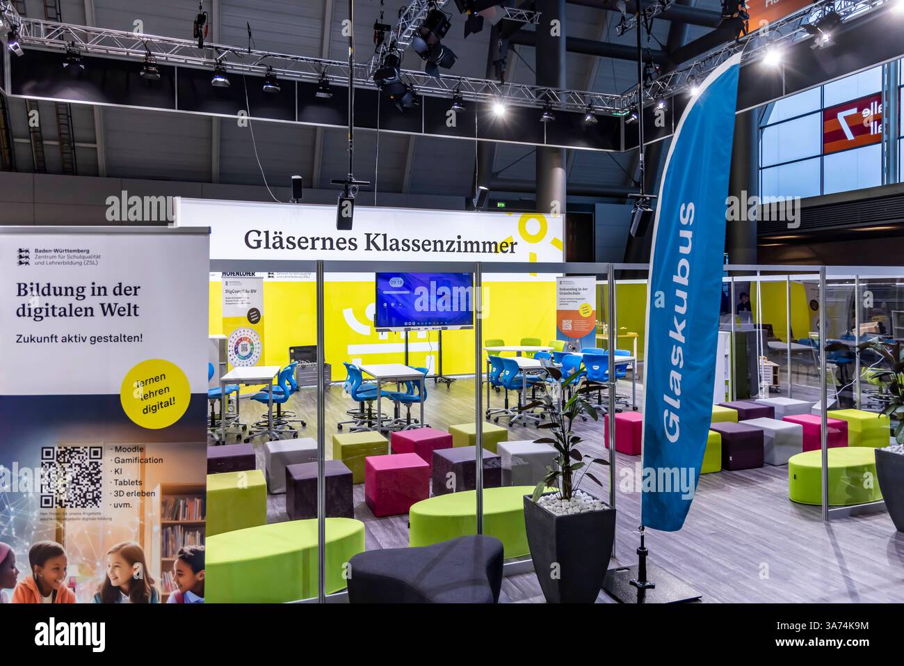 Messe Didacta in Stuttgart, Europas größte Bildungsmesse. Messestand des Ministerium für Kultus ...