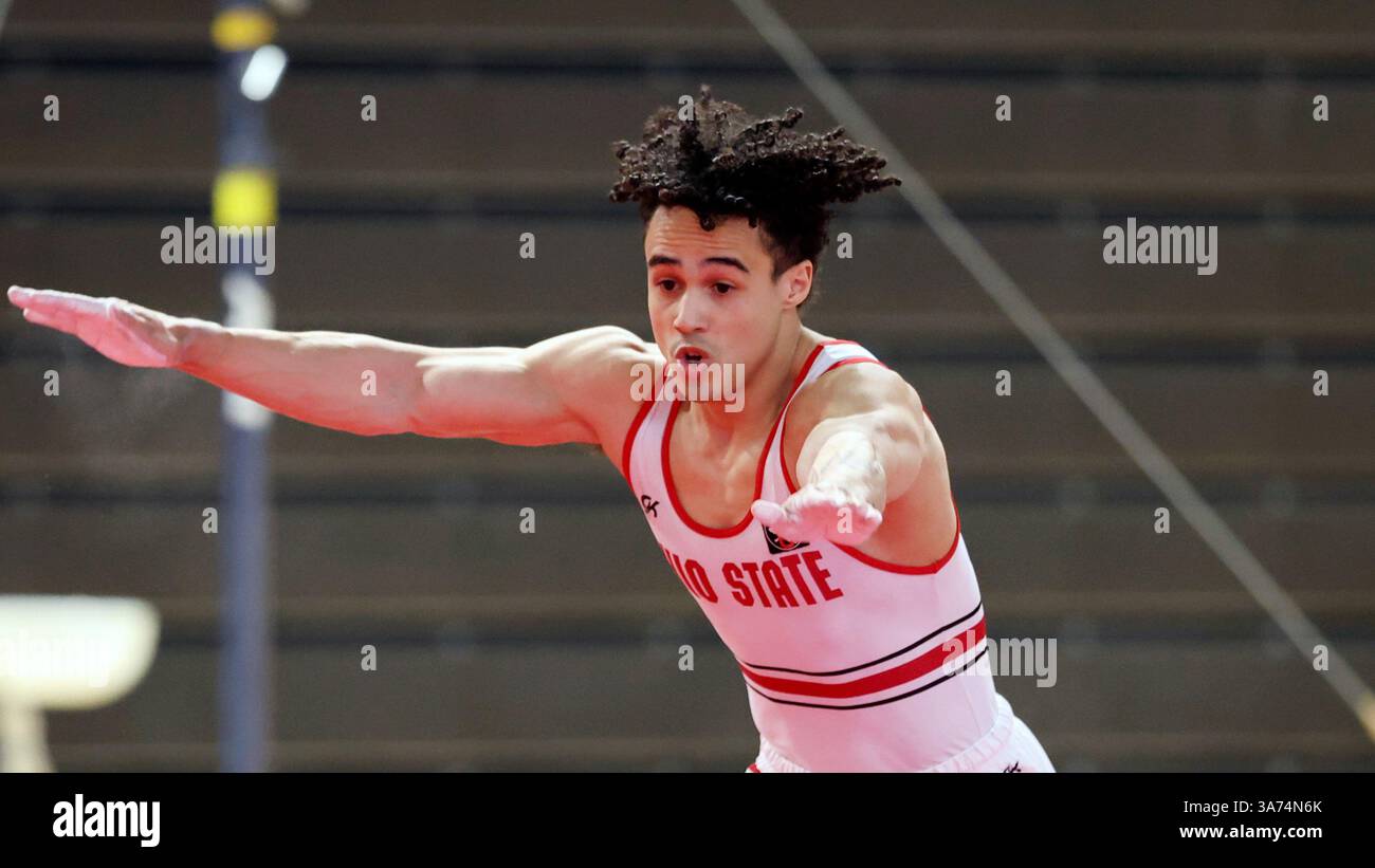 Ohio State's Kameron Nelson competes against Illinois during an NCAA ...