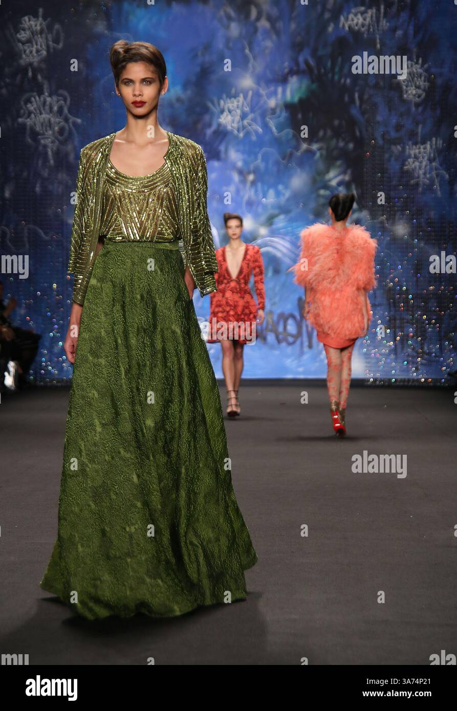 Feb. 17, 2015 - New York, New York, U.S. - Naeem Khan F/W 2015 Fashion ...