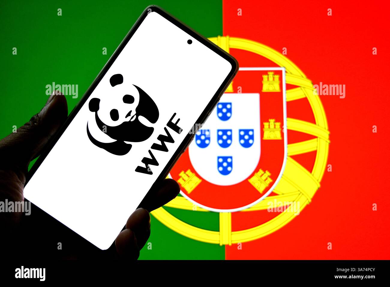 Wwf logos hi-res stock photography and images - Alamy
