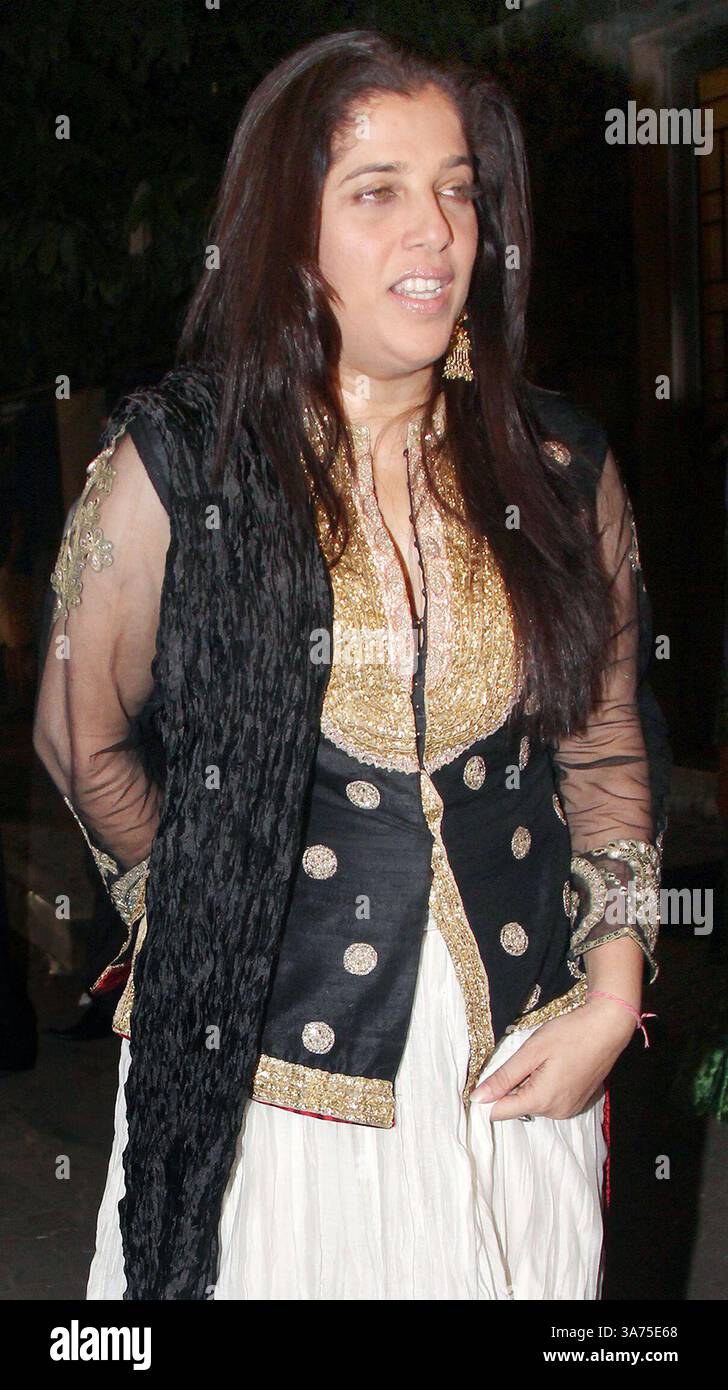 Sabina ali hi-res stock photography and images - Alamy