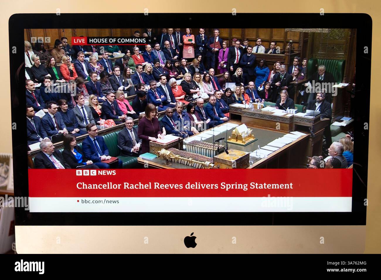 Rachel Reeves Chancellor of the Exchequer Labour government delivers ...