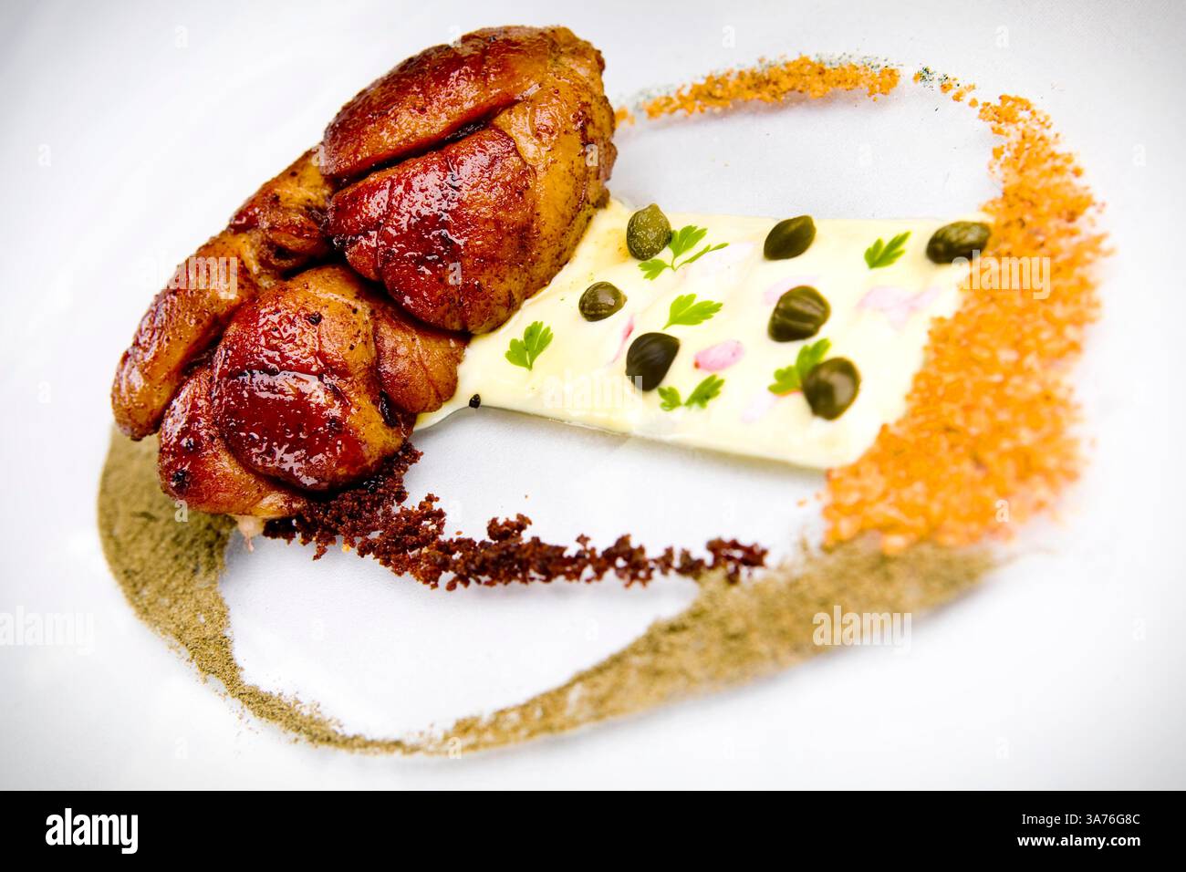 Platos de ternera hi-res stock photography and images - Alamy