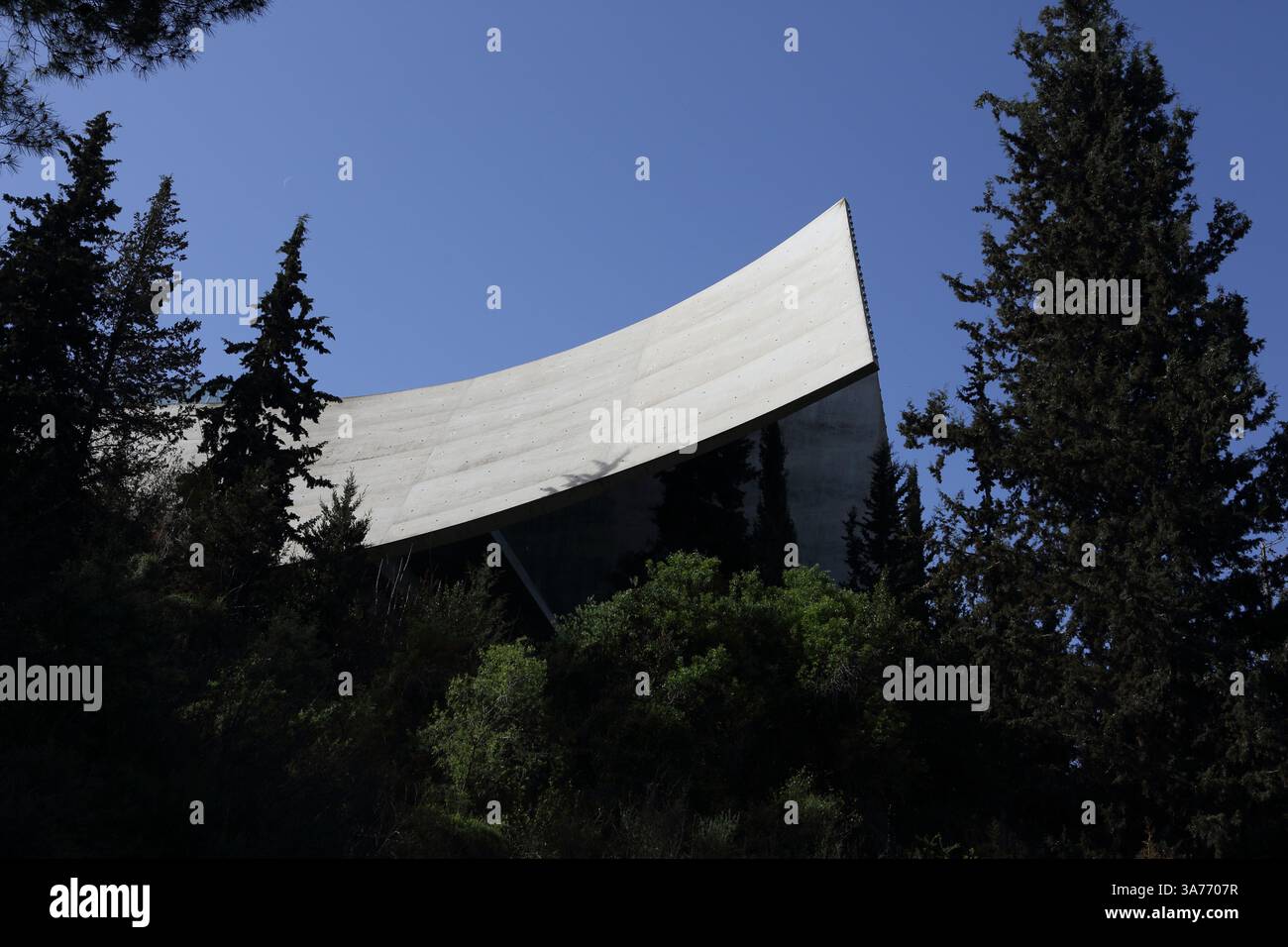 Architectural feature, end of the triangular building where the main ...