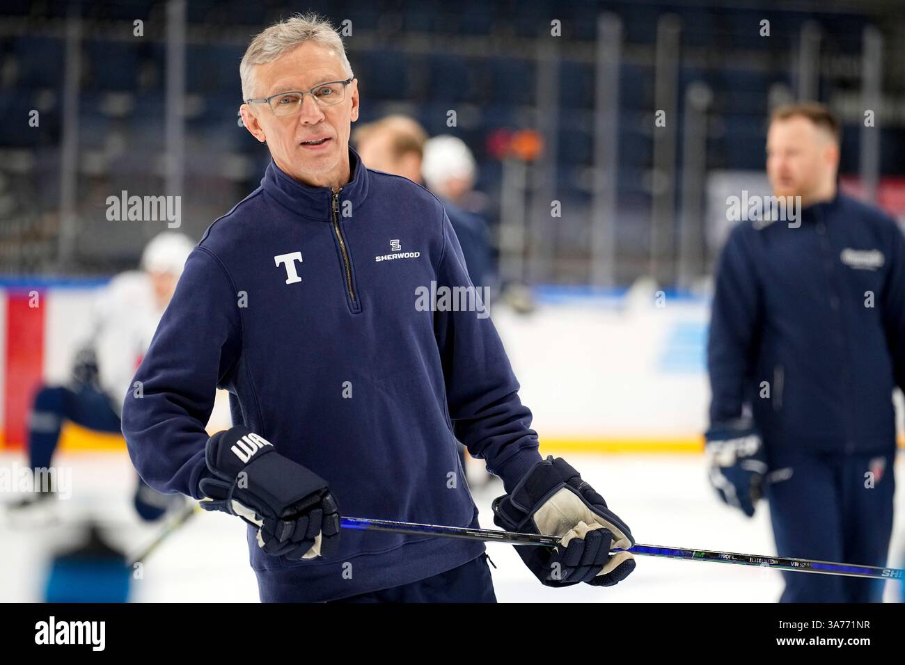 Igor Larionov, a three-time winning Stanley Cup champ and former NHL ...