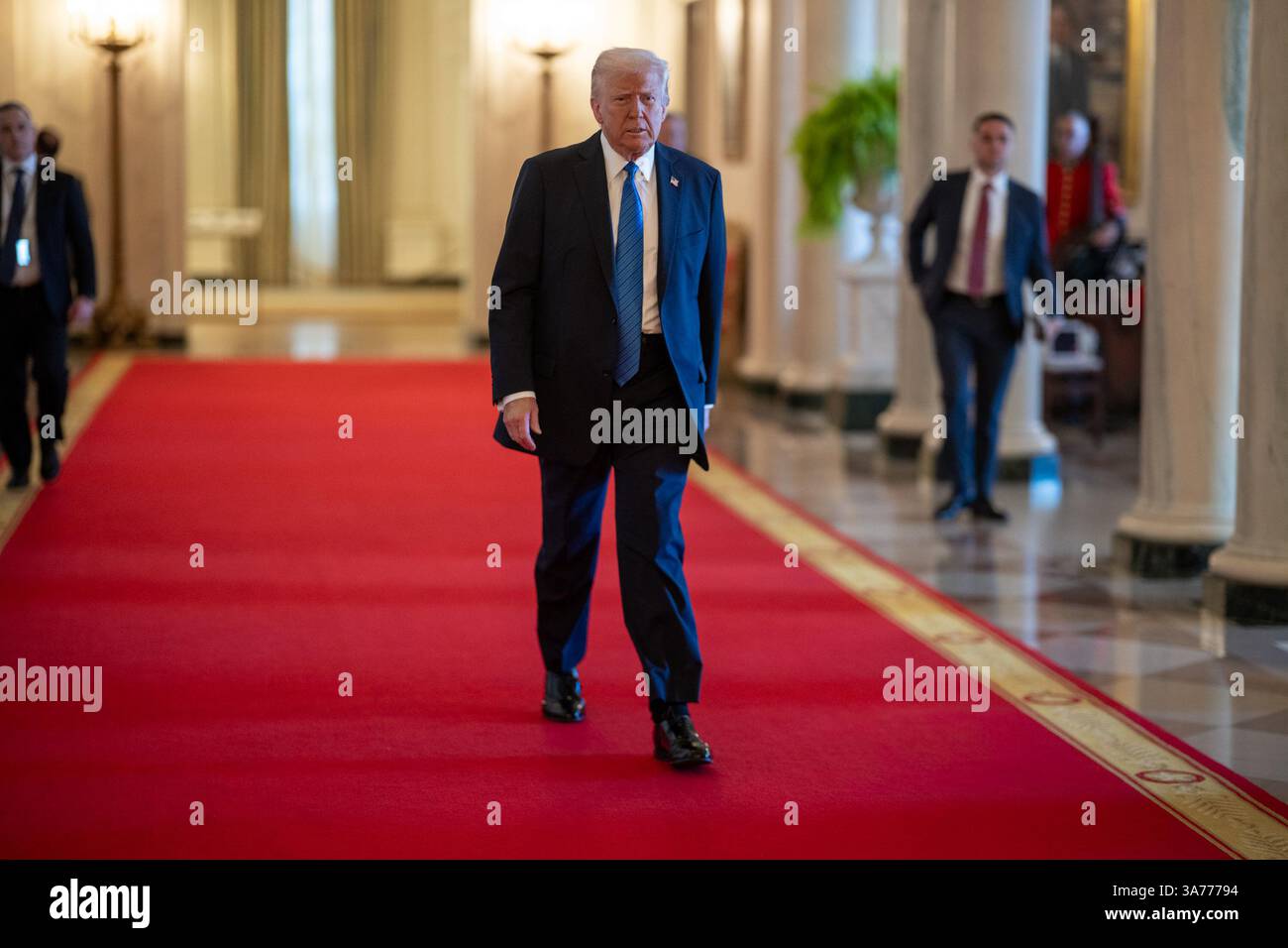 President Donald Trump poses for a group photo with Medal of Honor ...