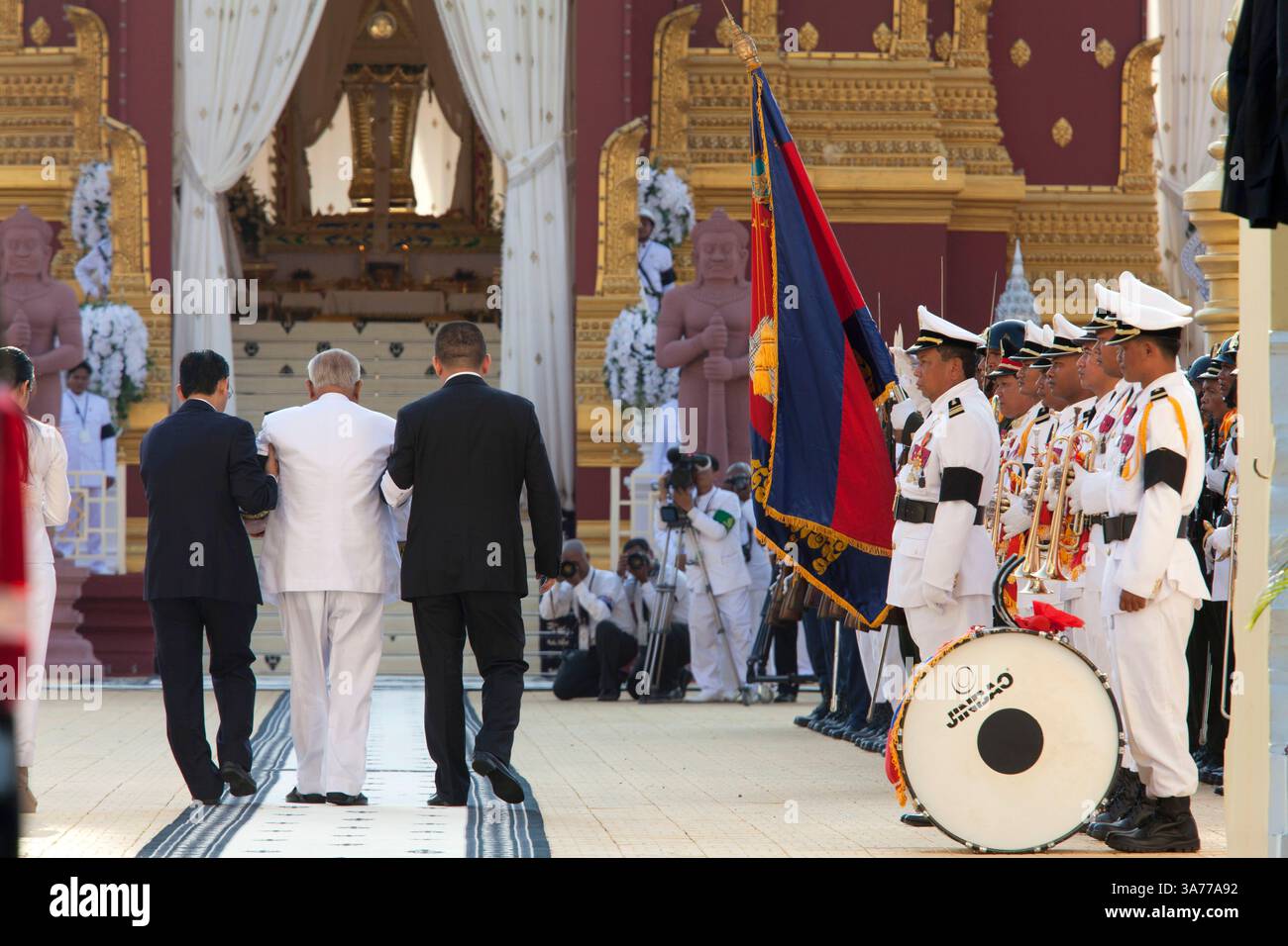 Feb 04, 2013 - Phnom Penh, Cambodia - The aging CHEA SIM arrives to pay ...
