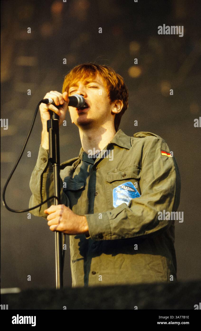 Mansun performing at the Reading Festival 1998 Stock Photo - Alamy