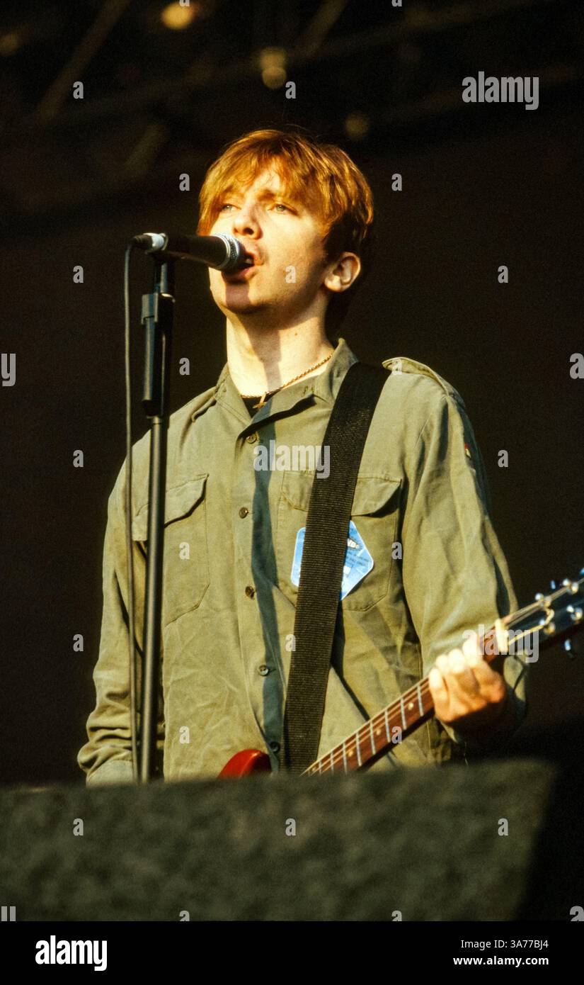 Mansun performing at the Reading Festival 1998 Stock Photo - Alamy