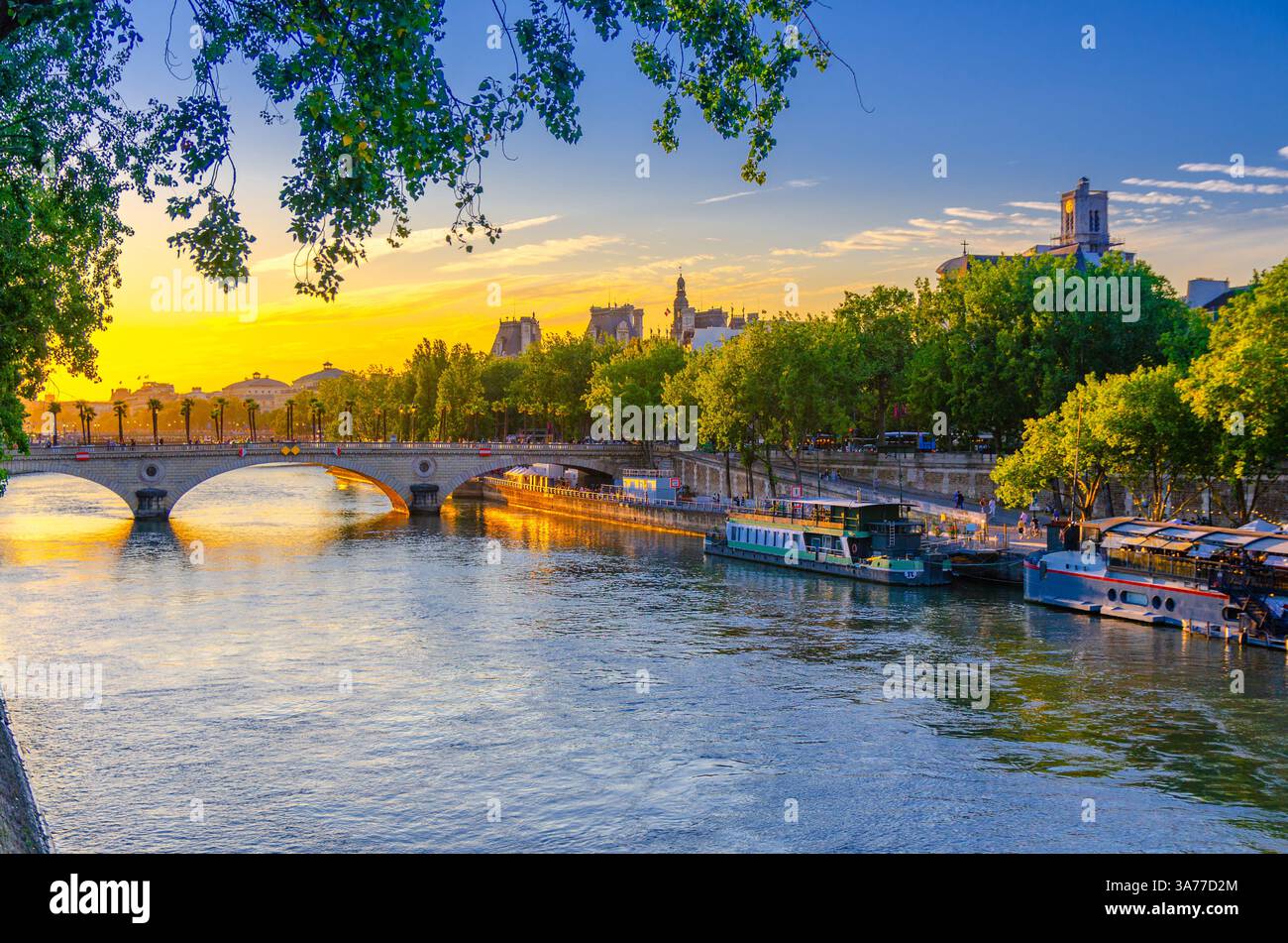 Paris cityscape of historic city center, Pont Louis-Philippe bridge ...