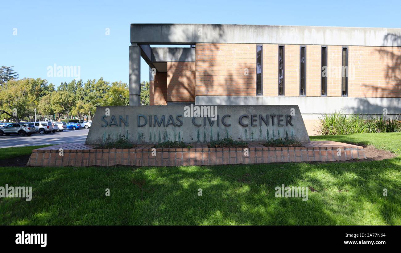 Downtown san dimas hi-res stock photography and images - Alamy