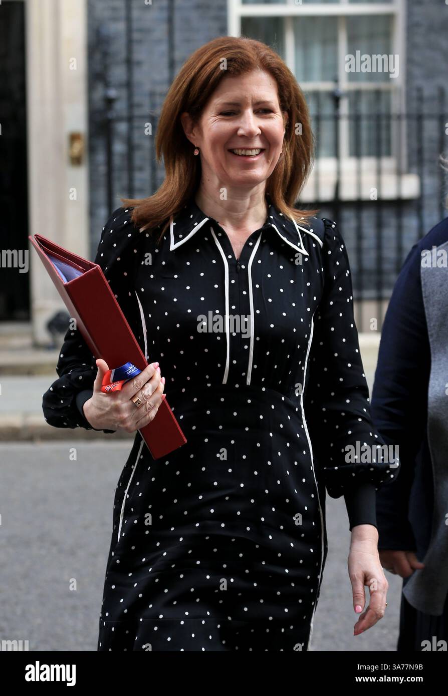 Jenny Chapman, UK international development minister leaves 10 Downing ...