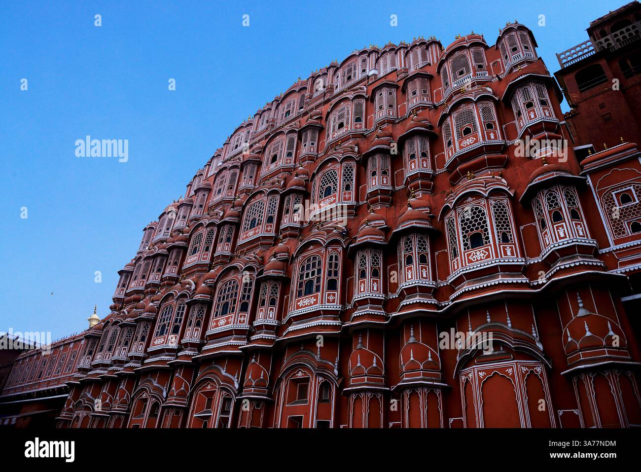 Hawa mahal palace complex hi-res stock photography and images - Alamy