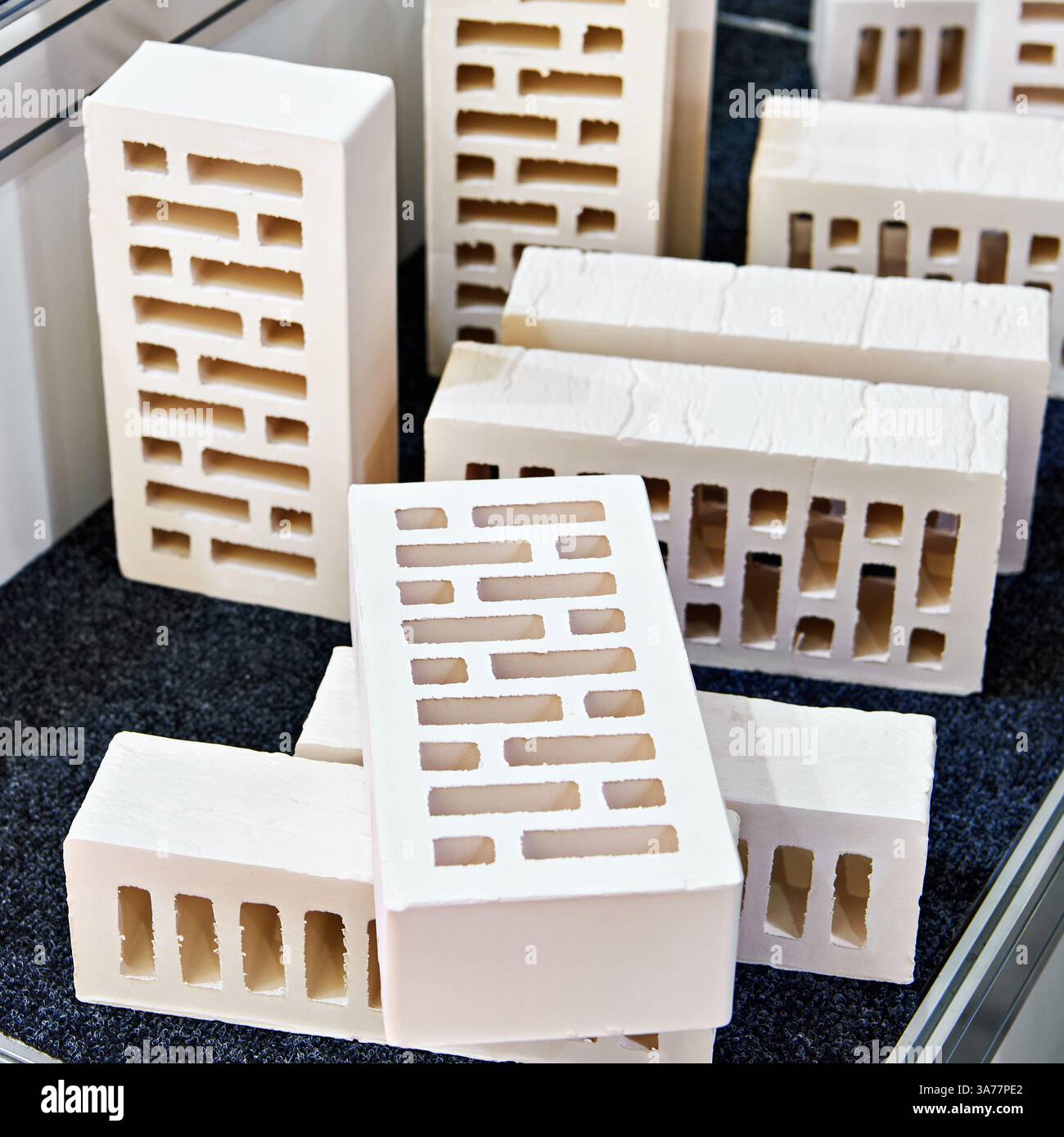 Construction packaging hi-res stock photography and images - Alamy