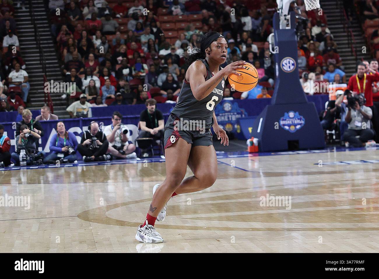 GREENVILLE, SC - MARCH 08: Oklahoma Sooners forward Sahara Williams (6 ...