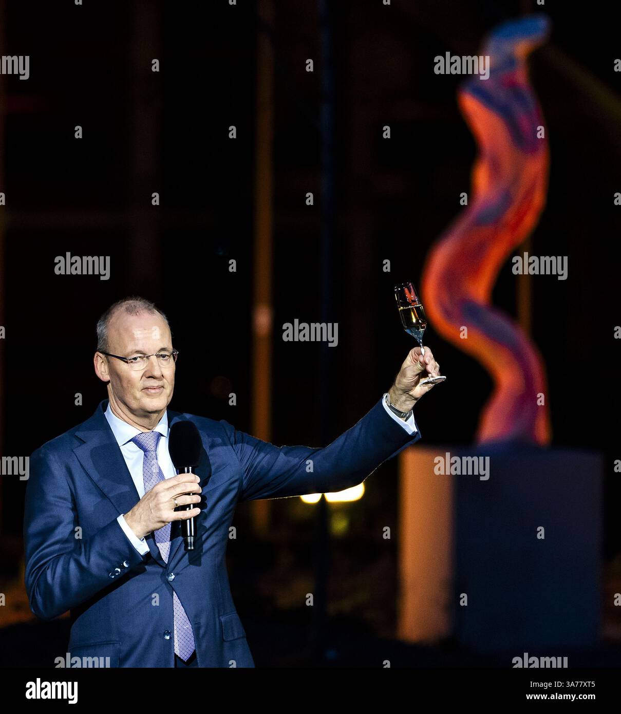 AMSTERDAM - DNB President Klaas Knot toasts during the opening ceremony ...