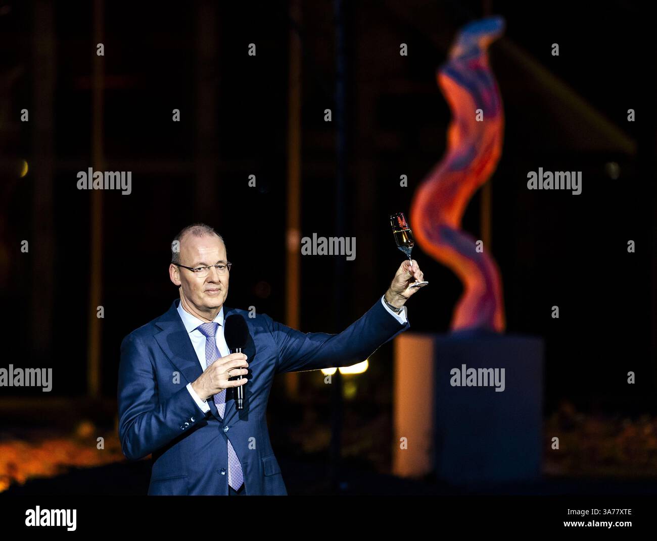 AMSTERDAM - DNB President Klaas Knot toasts during the opening ceremony ...