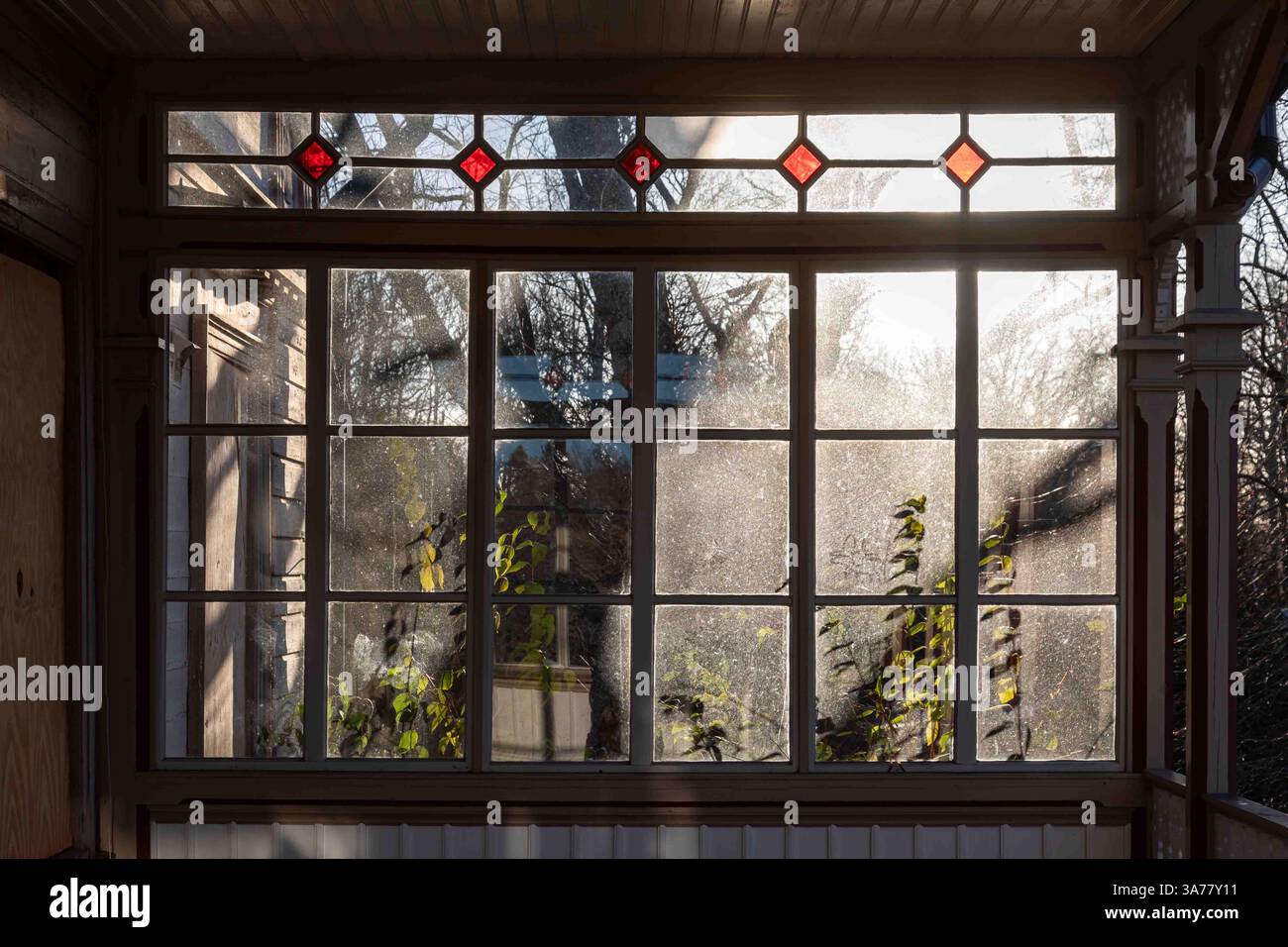 Sunlight filtering through dirty windows hi-res stock photography and ...