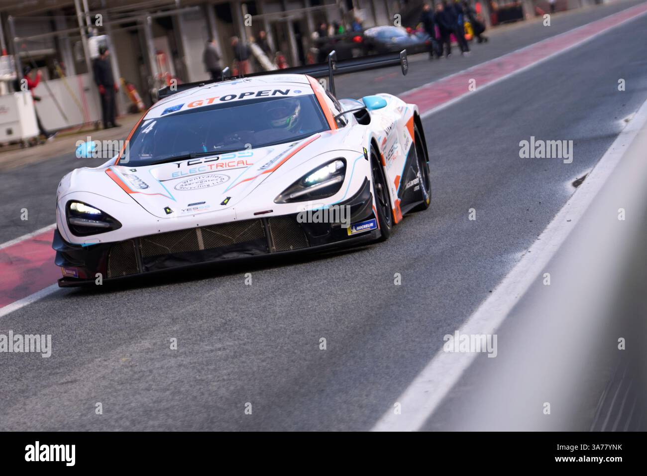 BARCELONA, SPAIN - MARCH 25: (4) Optimium Motorsport (GBR) McLaren 720S ...