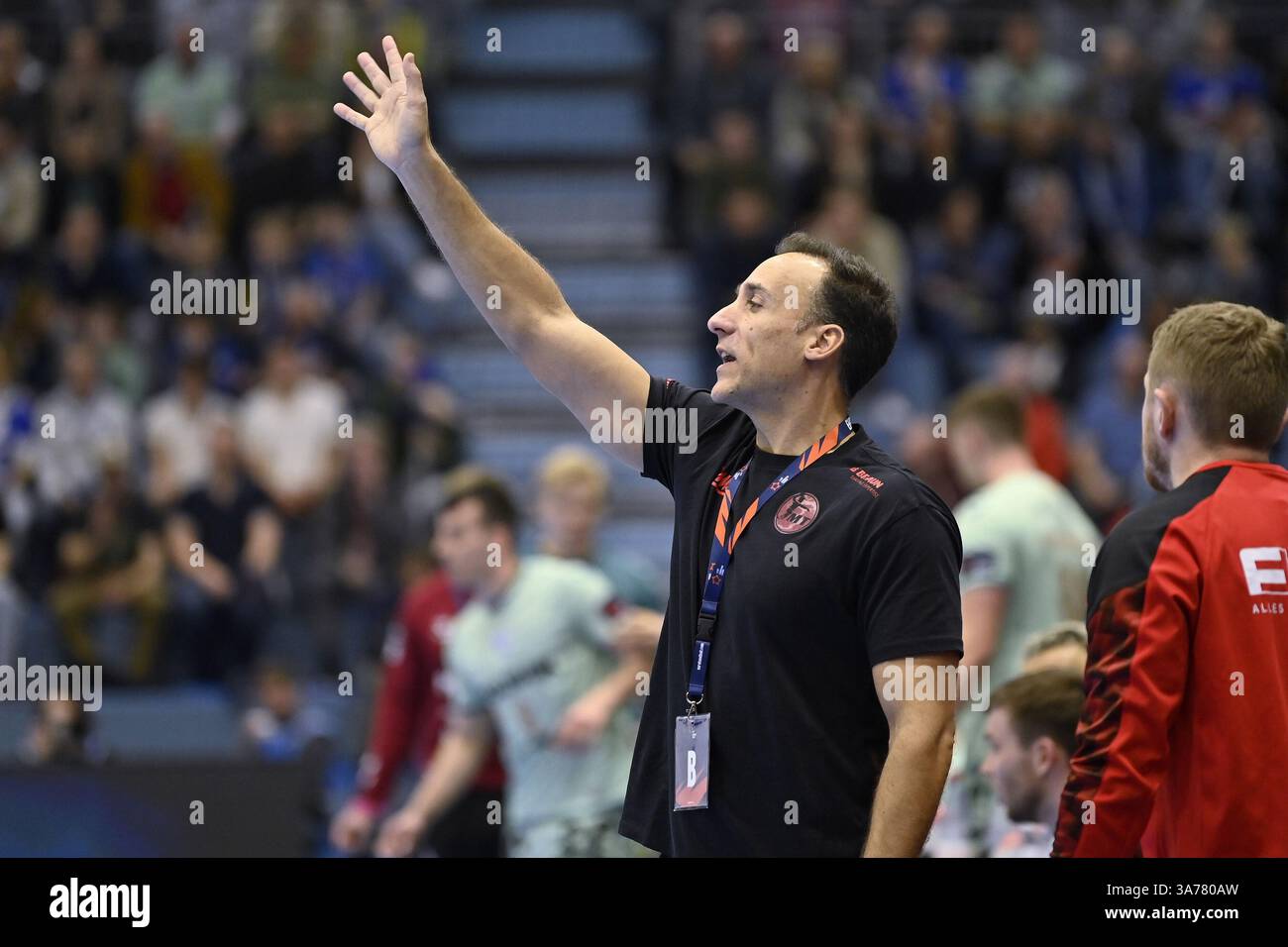Roberto Garcia Parrondo (MT Melsungen, Trainer) GER, Handball, EHF ...