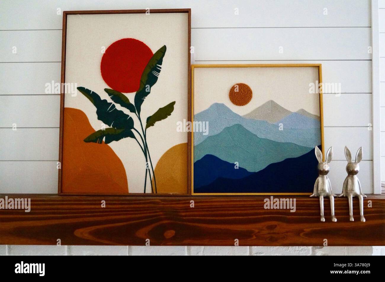 Simple props hi-res stock photography and images - Alamy