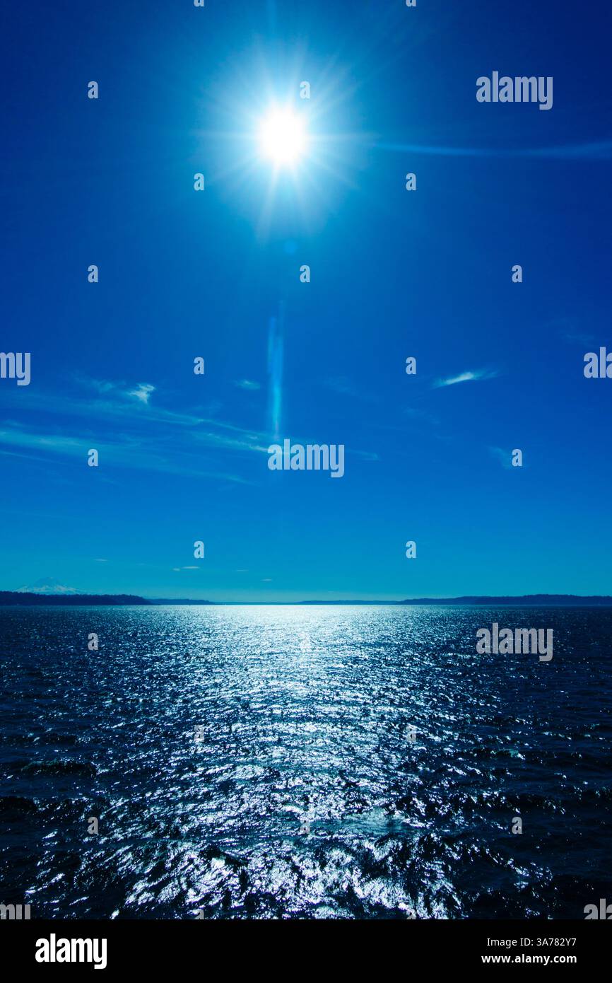 Over puget sound hi-res stock photography and images - Alamy