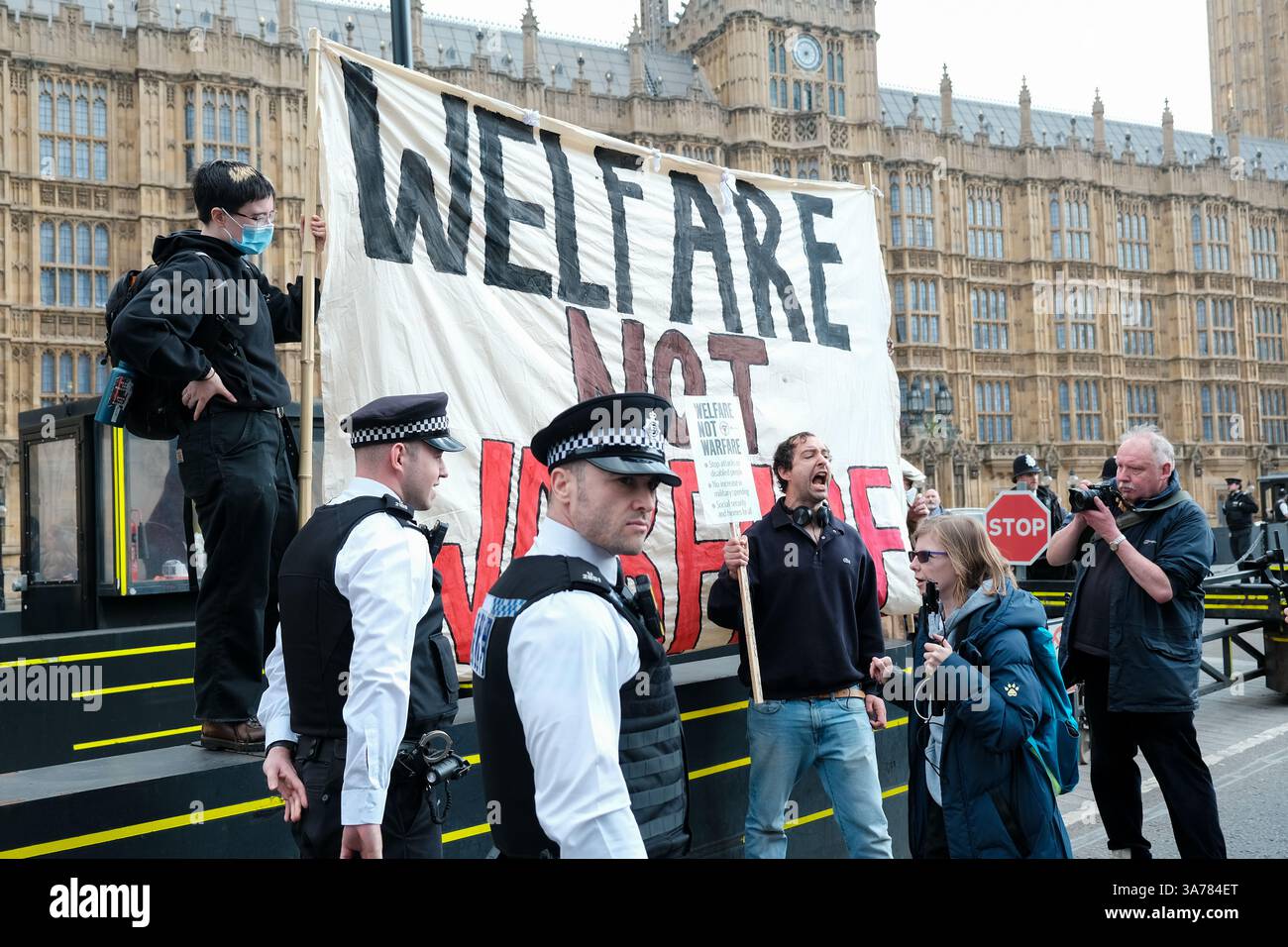 London, UK. 26th March, 2025. Campaigners from DPAC and other ...