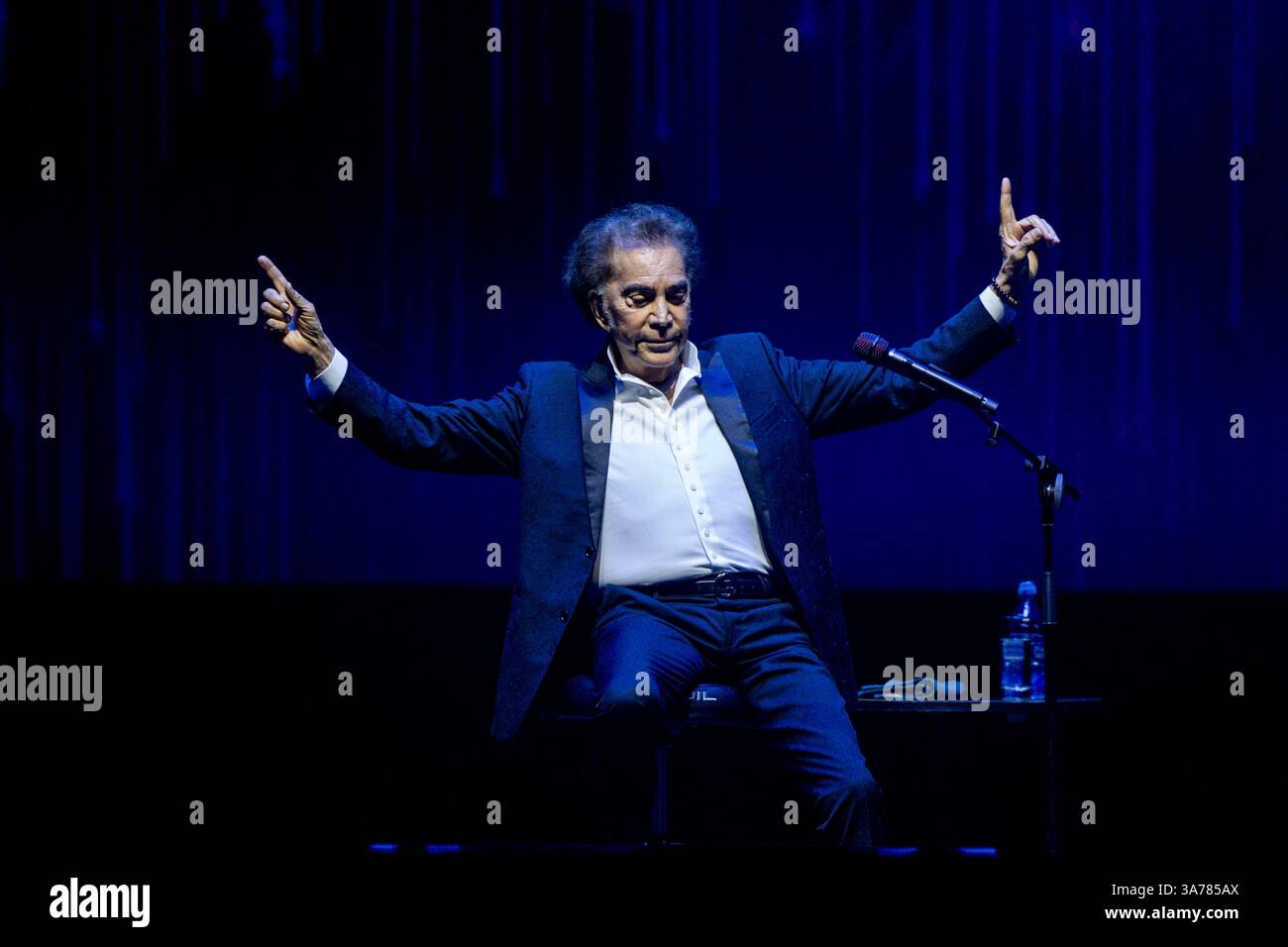 The singer, José Luis Rodríguez 'El Puma', during his final concert of ...