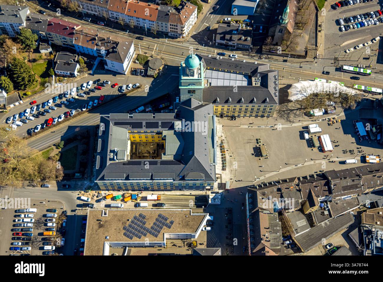 Luftbild, Rathaus mit Sanierung, Marktplatz, Witten, Ruhrgebiet ...