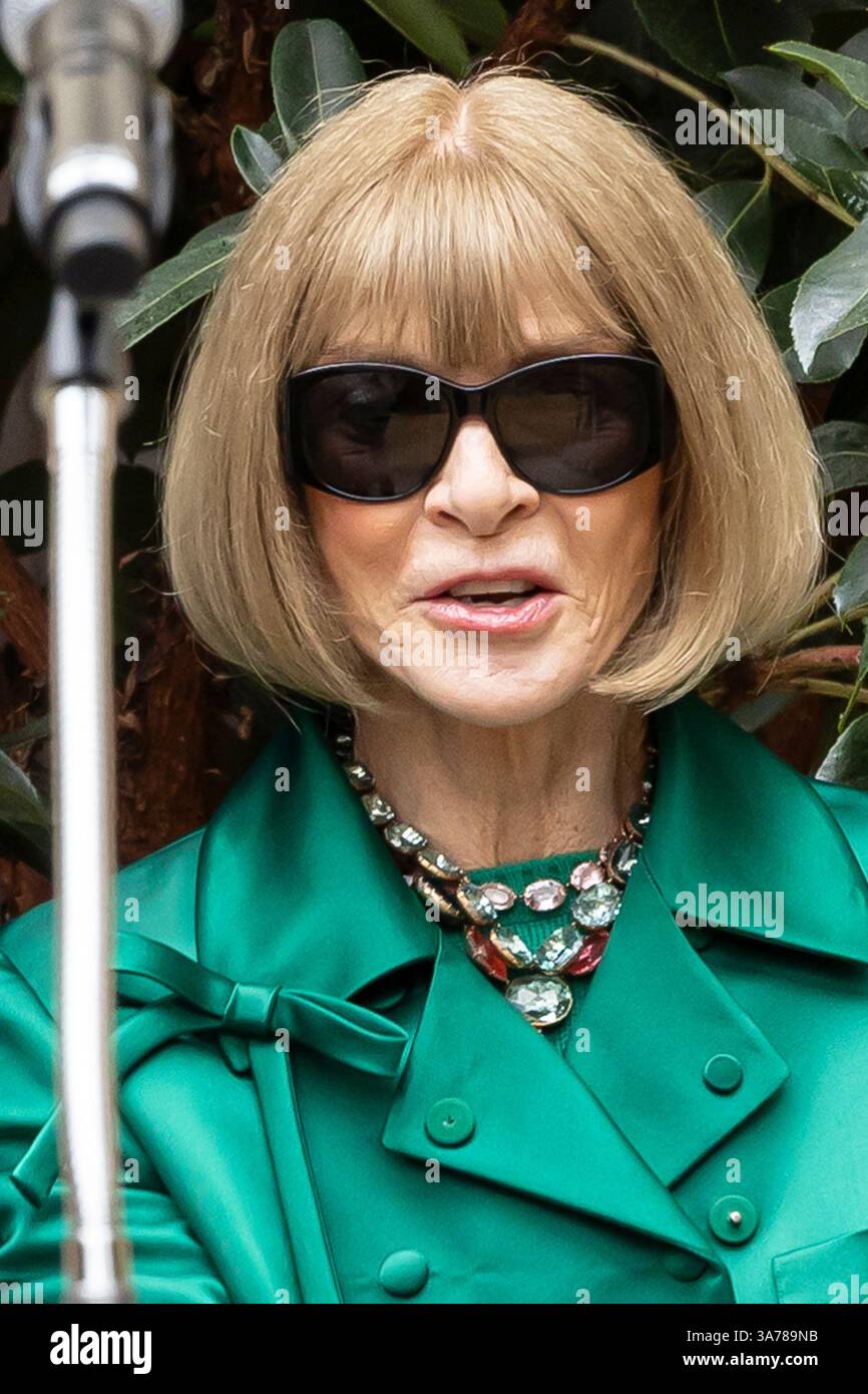 West Hollywood, USA. 26th Mar, 2025. Anna Wintour speaks at the Vogue ...