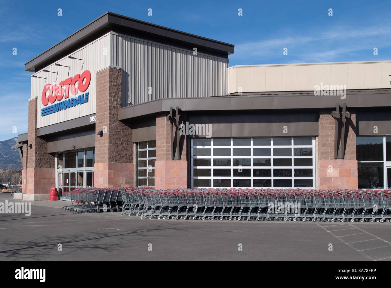 Costco Wholesale Warehouse Store, University Village Shopping Center ...
