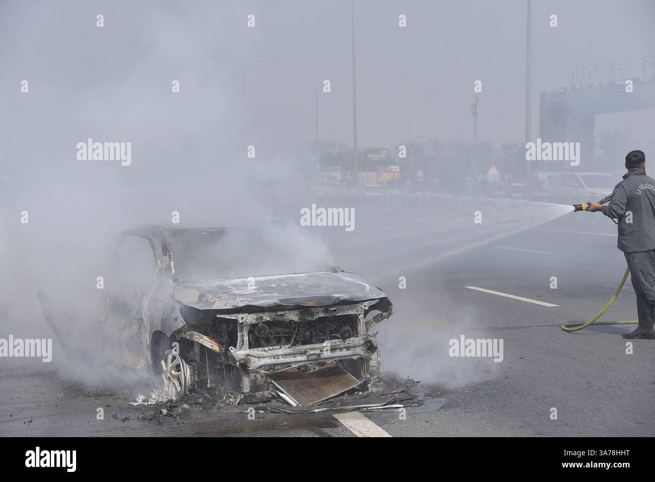 Ghaziabad, India. 26th Mar, 2025. GHAZIABAD, INDIA - MARCH 26: On the ...