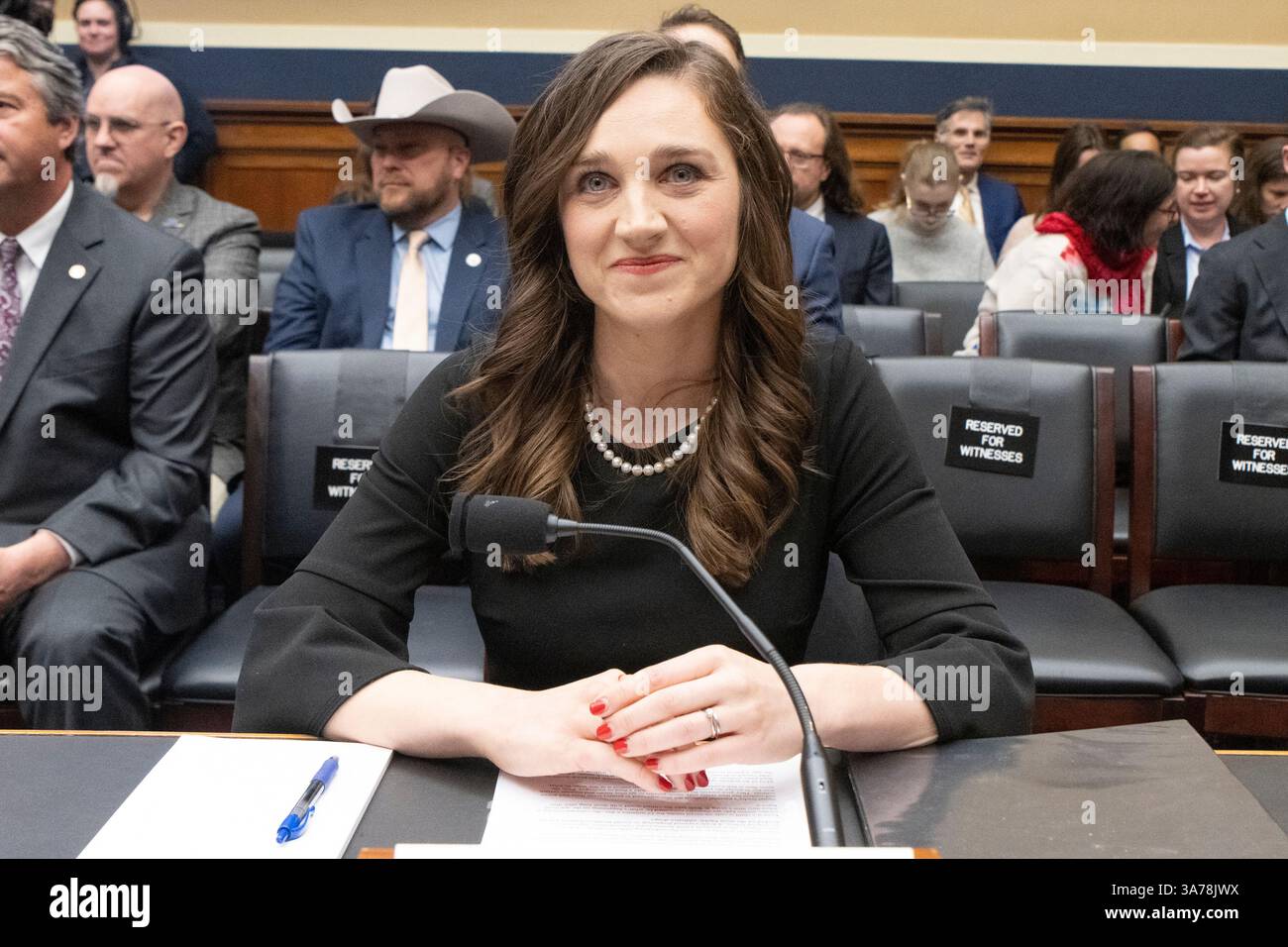 Clare dc hi-res stock photography and images - Alamy