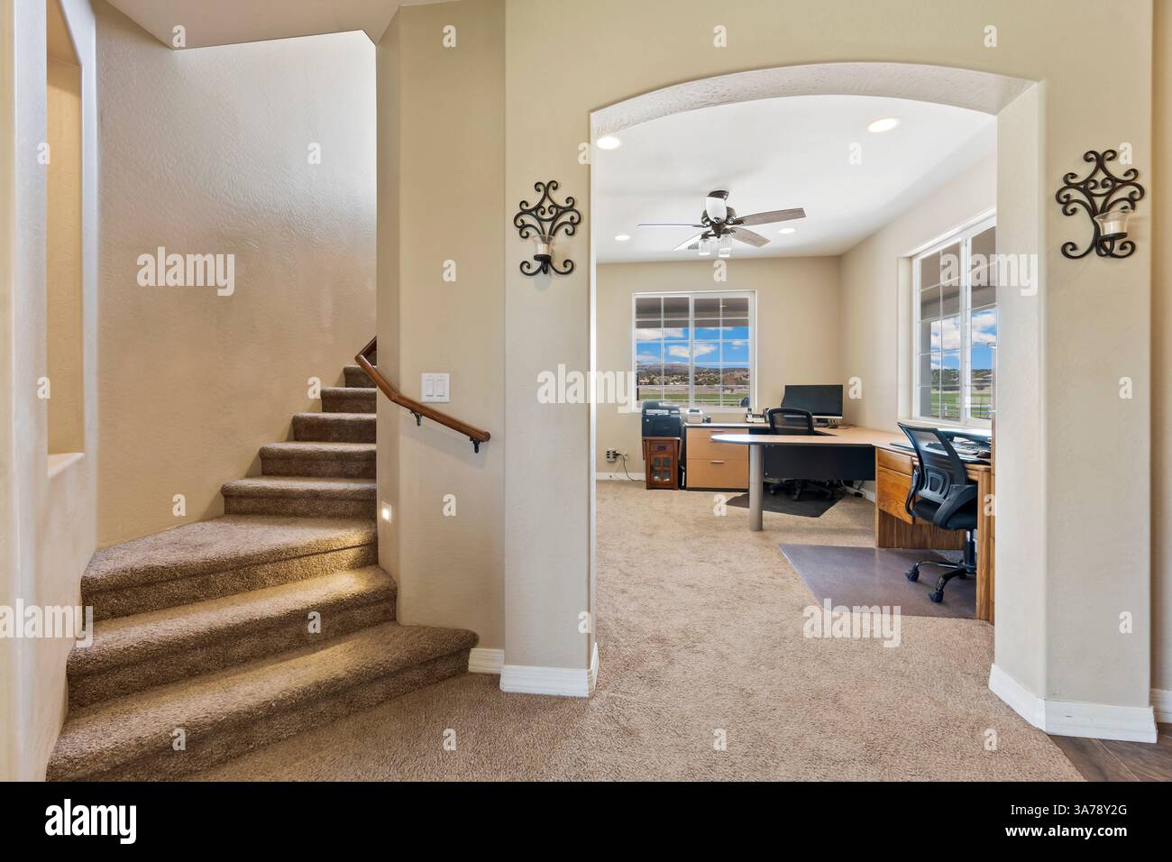 Exterior staircase to second floor hi-res stock photography and images ...