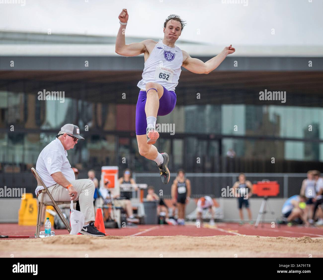 March 26, 2025: St. Thomas Tommies athlete Jack Rosner competes in the ...