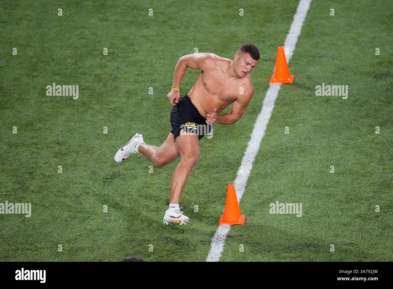 LSU tight end Mason Taylor runs through drills during the school's NFL ...