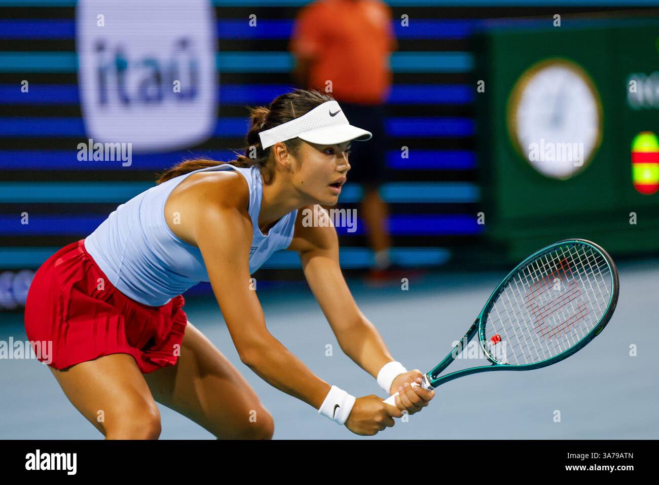 MIAMI GARDENS, FL - MARCH 26: Emma Raducanu (GBR) in action against ...