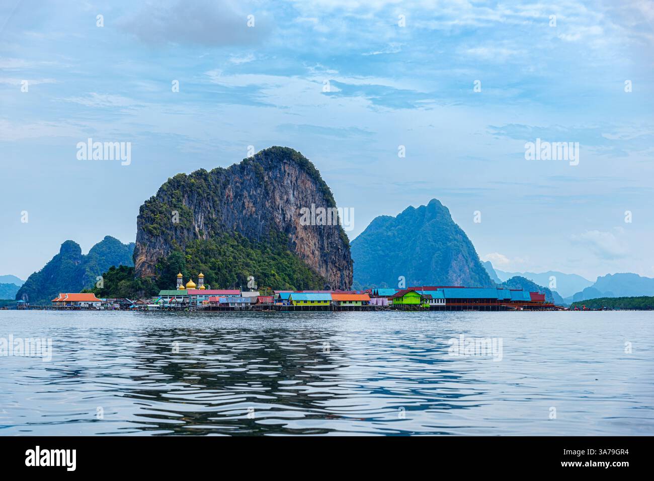 Koh Panyi (Koh Panyee) A Famous Floating Village is a Muslim Fisherman ...