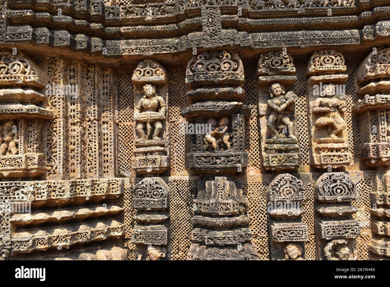 Dancing lovemaking and mythical characters in stone at Konark Sun ...