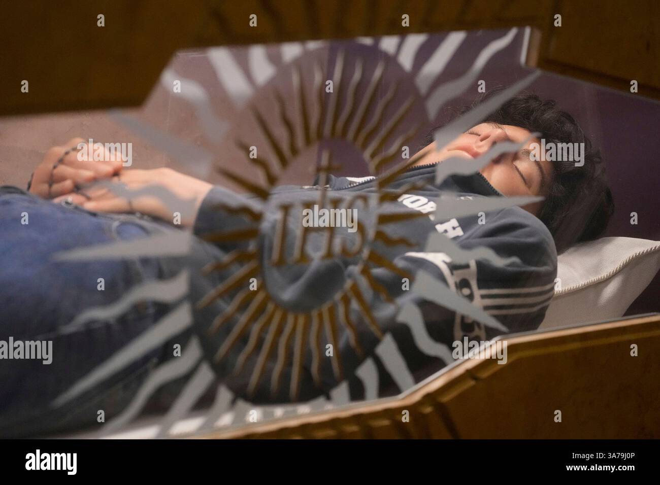 The body of Carlo Acutis, an Italian boy who died in 2006 of leukemia ...