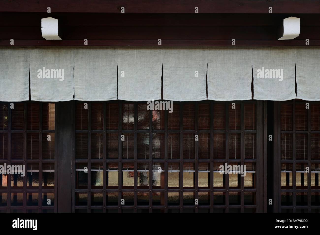 traditional japanese wooden facade Stock Photo - Alamy