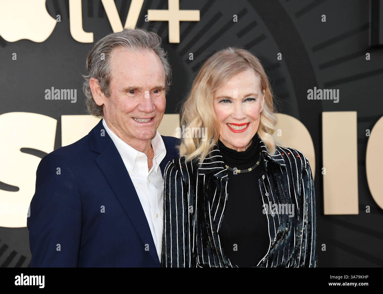 LOS ANGELES, CALIFORNIA - MARCH 24: (L-R) Bo Welch and Catherine O'Hara ...