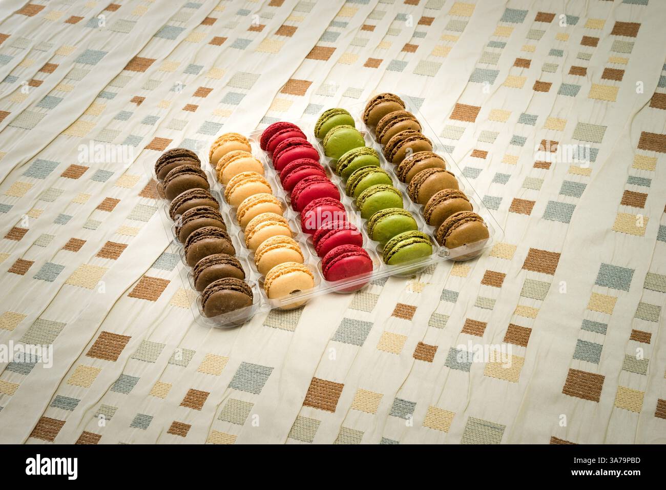 Macaron gerbet hi-res stock photography and images - Alamy