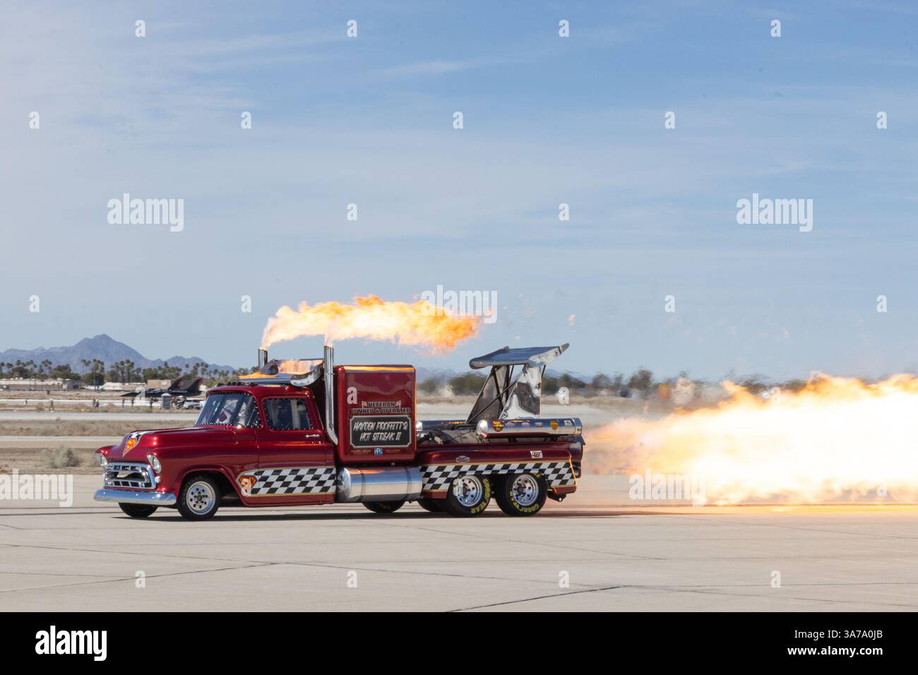 Chevy 350 engine hi-res stock photography and images - Alamy