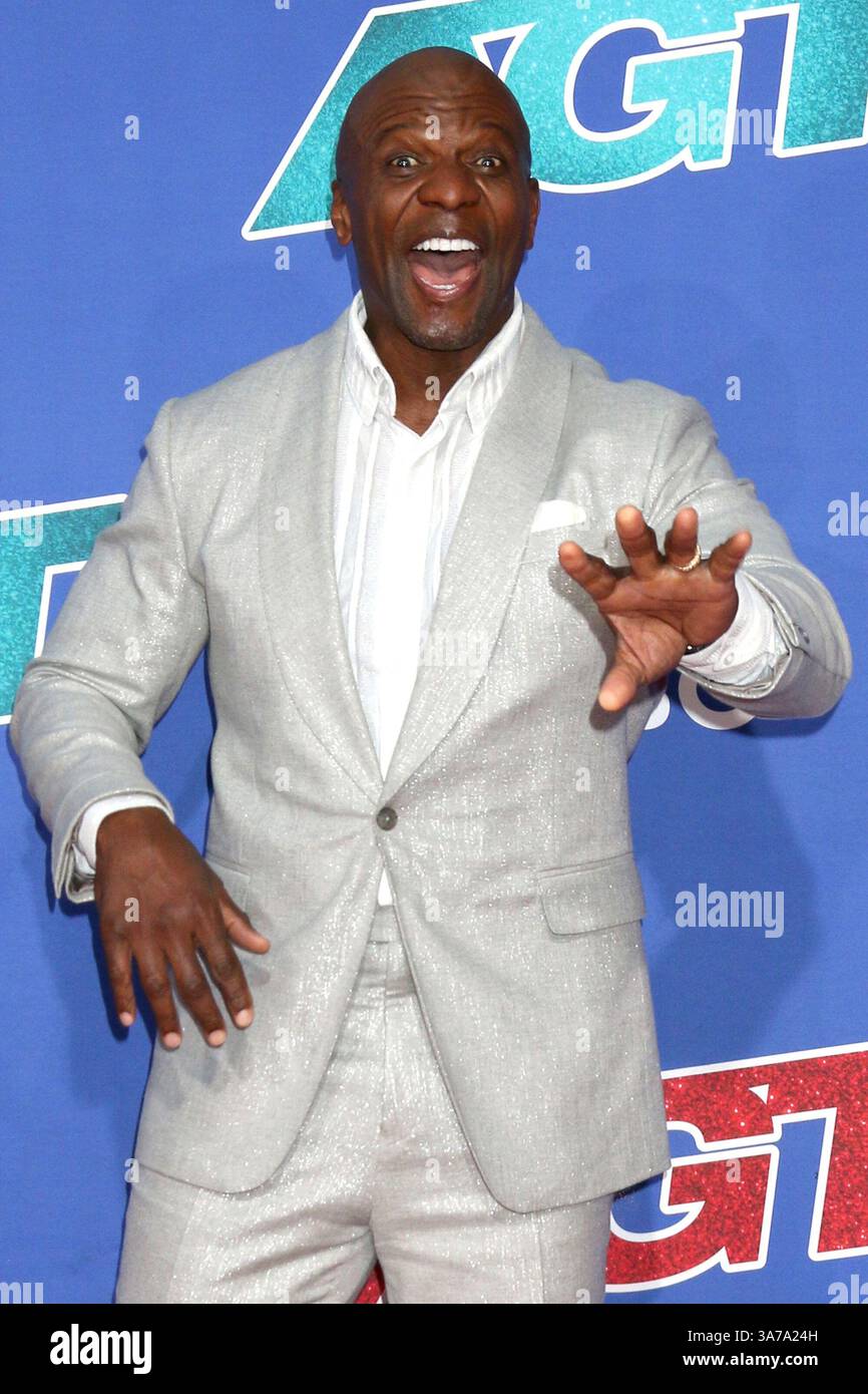 Terry Crews at arrivals for AMERICA'S GOT TALENT Season 20 Red Carpet ...