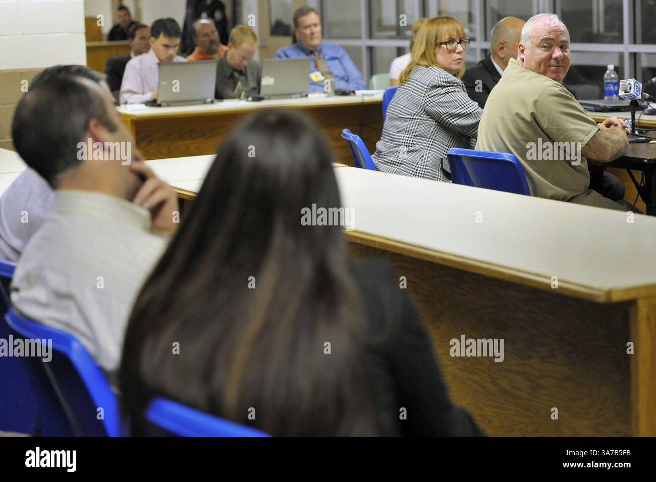 Oct. 24, 2012 - Suffield, CT, USA - Michael Skakel, right, looks back ...