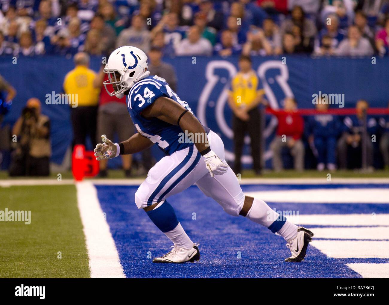 Miami dolphins carter football hi-res stock photography and images - Alamy